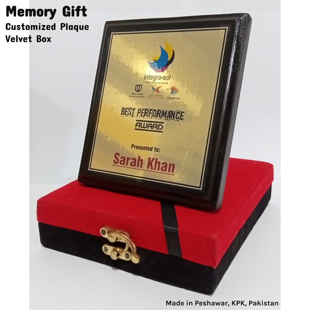 Wooden Shield Plaque with velvet box in Lahore, Peshawar, Karachi ...